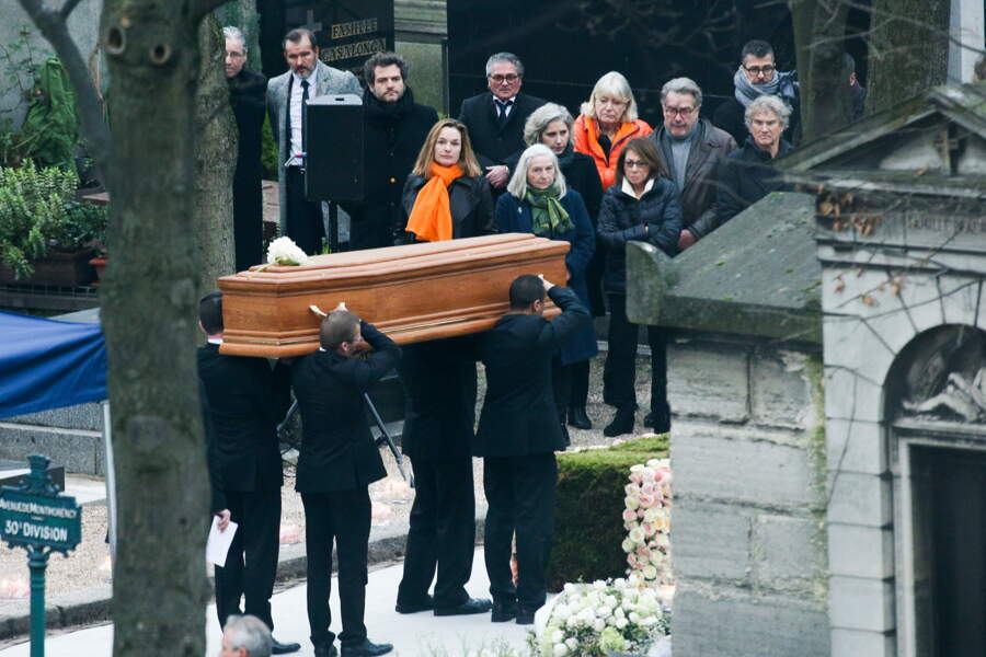 Mort de France Gall : L’émotion de Jane Birkin aux obsèques de la ...