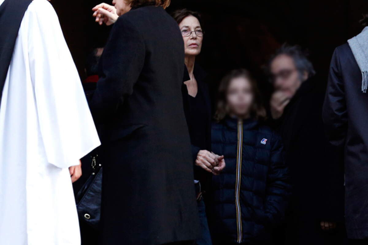 Obsèques de Kate Barry : un dernier adieu chargé d’émotion - Voici