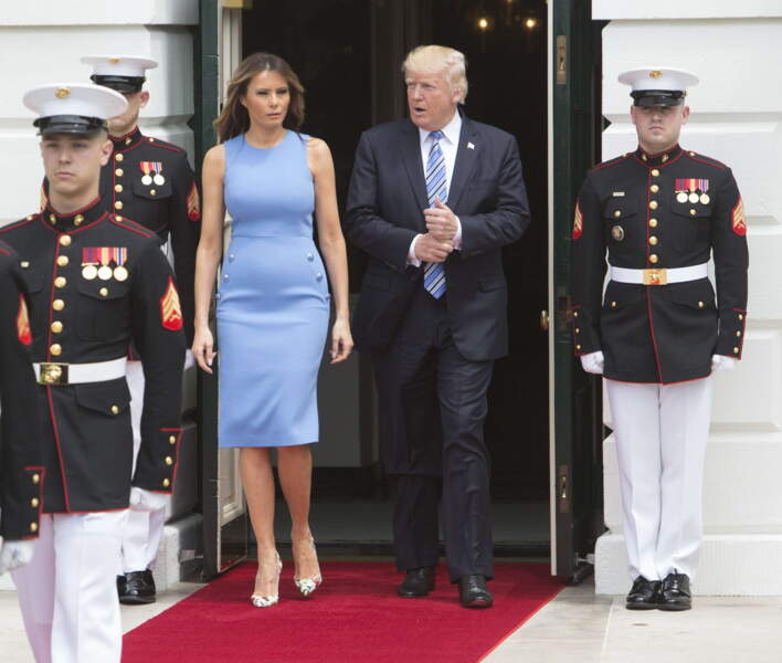 Melania Trump fait sensation avec une robe (très) près du corps lors d ...