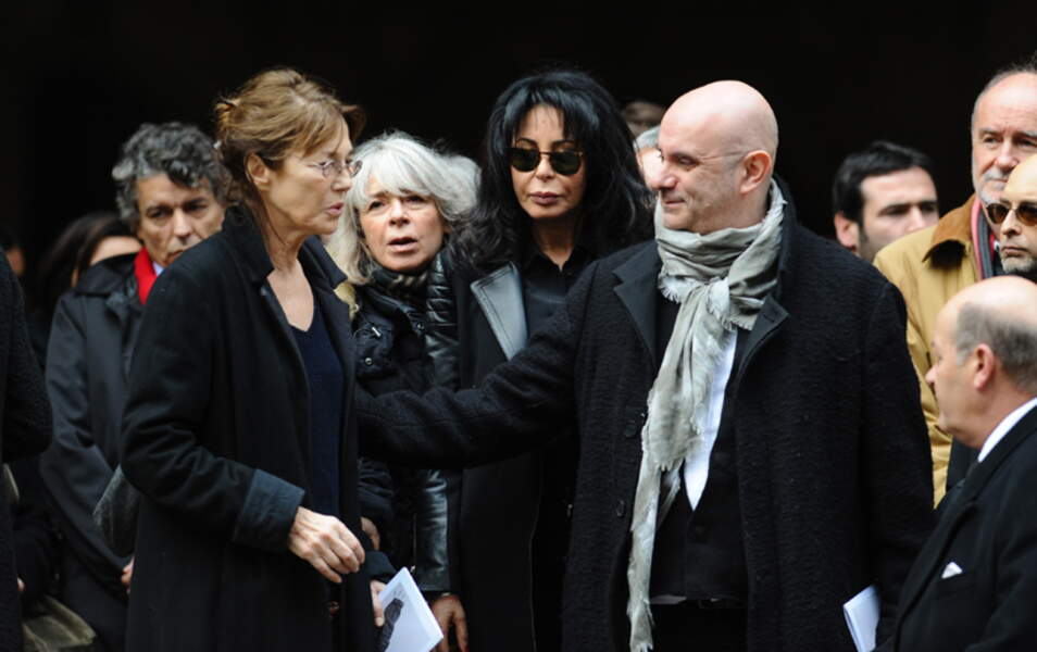 Obsèques de Kate Barry : un dernier adieu chargé d’émotion - Voici