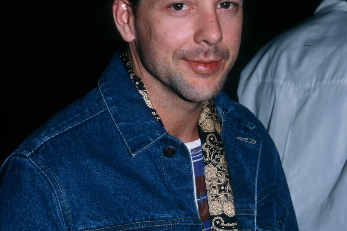 Mickey Rourke a encore changé de tête… Son étonnante évolution physique ...