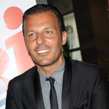 Jean Roch - La biographie de Jean Roch avec Voici.fr