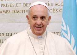 Pape François - La biographie de Pape François avec Voici.fr