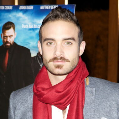 Joshua Sasse - La biographie de Joshua Sasse avec Voici.fr