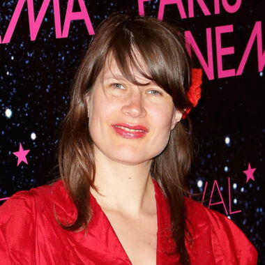 Camille - La biographie de Camille avec Voici.fr