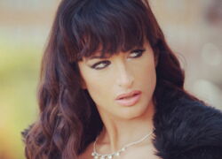 Ava Courcelles - La biographie de Ava Courcelles avec Voici.fr