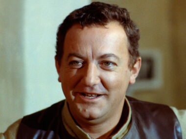 Coluche - La biographie de Coluche avec Voici.fr