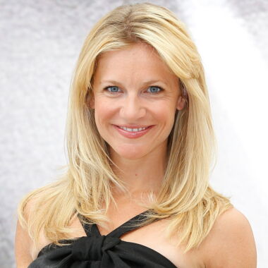 Sandrine Corman - La biographie de Sandrine Corman avec Voici.fr