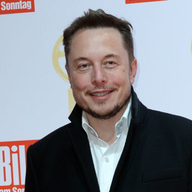 Elon Musk - La biographie de Elon Musk avec Voici.fr