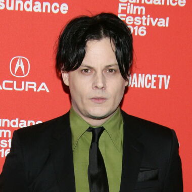 Jack White - La biographie de Jack White avec Voici.fr