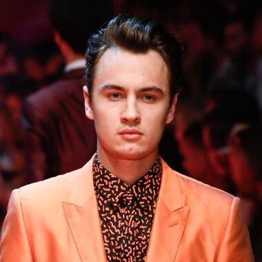 Brandon Lee - La biographie de Brandon Lee avec Voici.fr