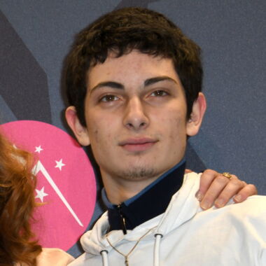 Théo Fernandez - La biographie de Théo Fernandez avec Voici.fr