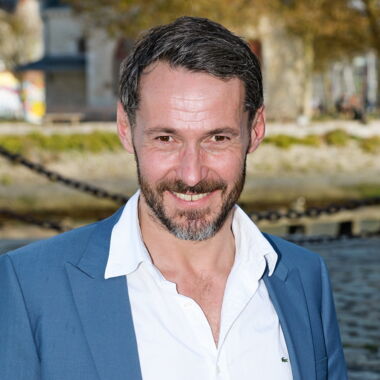 Julien Boisselier - La biographie de Julien Boisselier avec Voici.fr