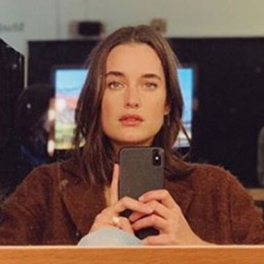 Kate Harrison - La biographie de Kate Harrison avec Voici.fr