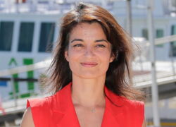 Fanny Gilles - La biographie de Fanny Gilles avec Voici.fr