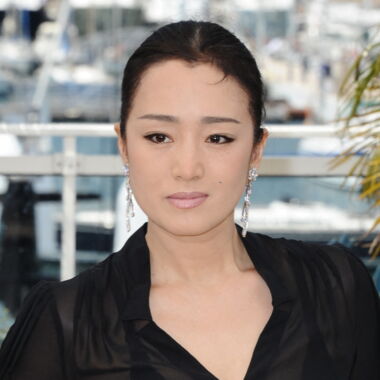 Gong Li - La biographie de Gong Li avec Voici.fr