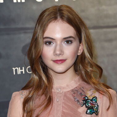 Emilia Jones - La biographie de Emilia Jones avec Voici.fr