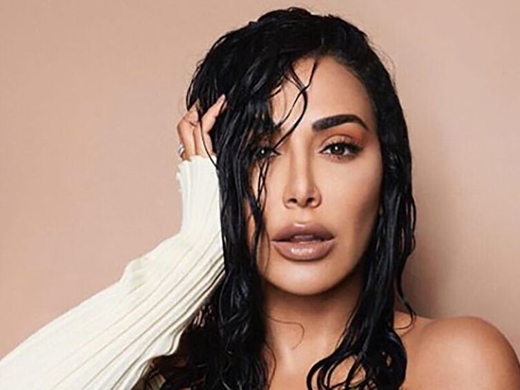 Huda Beauty – découvrez ses best-sellers, et nos produits préférés ...