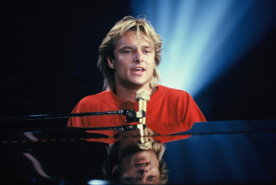 VOICI David Hallyday a 54 ans : retour sur son évolution physique - Voici