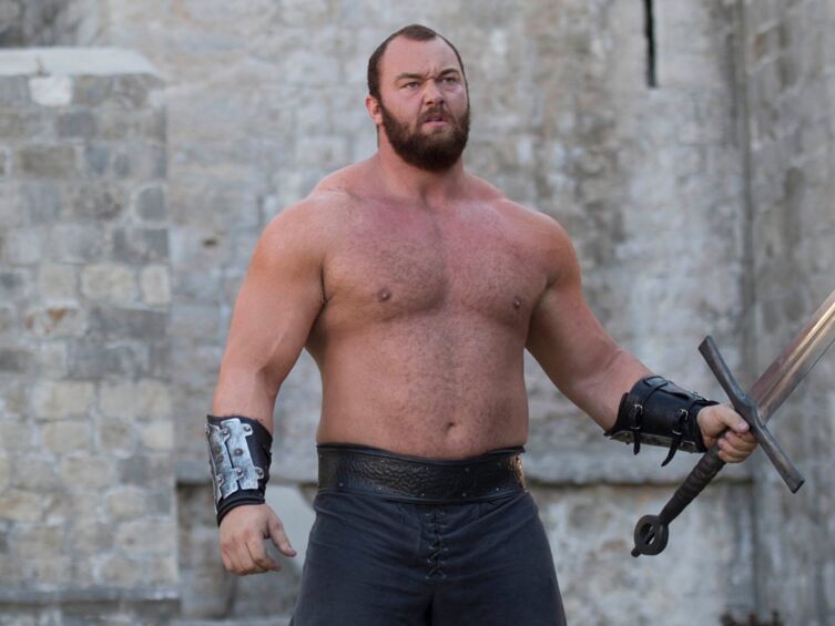 PHOTOS Game of Thrones : voici à quoi ressemblait La Montagne avant d ... PHOTOS Game of Thrones : voici à quoi ressemblait La Montagne avant d ...