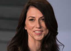 Mackenzie Scott - La biographie de Mackenzie Scott avec Voici.fr