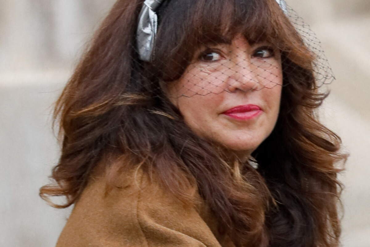 VOICI Obsèques de Maryse Wolinski : sa famille mais aussi André ...