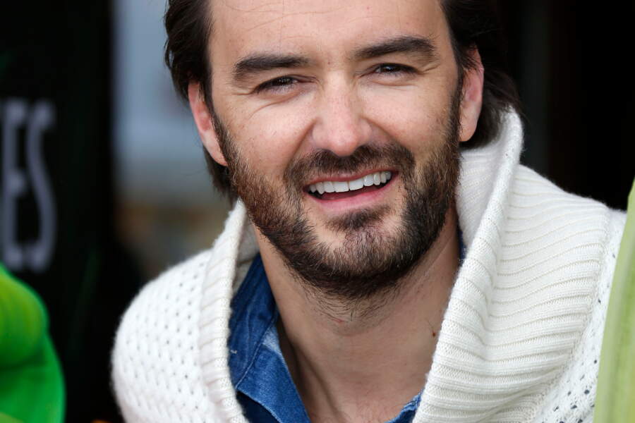 Cyril Lignac : son évolution physique depuis ses débuts à la télé - Voici