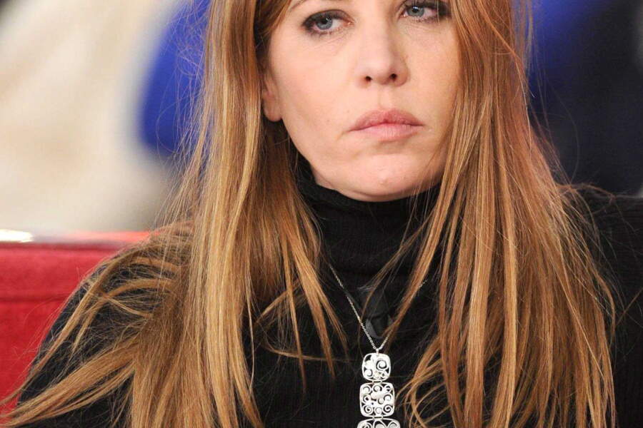 Mathilde Seigner : son évolution physique depuis 1994 - Voici