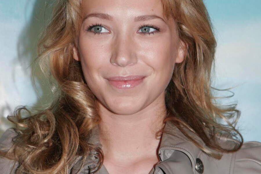 Laura Smet : découvrez son évolution physique - Voici