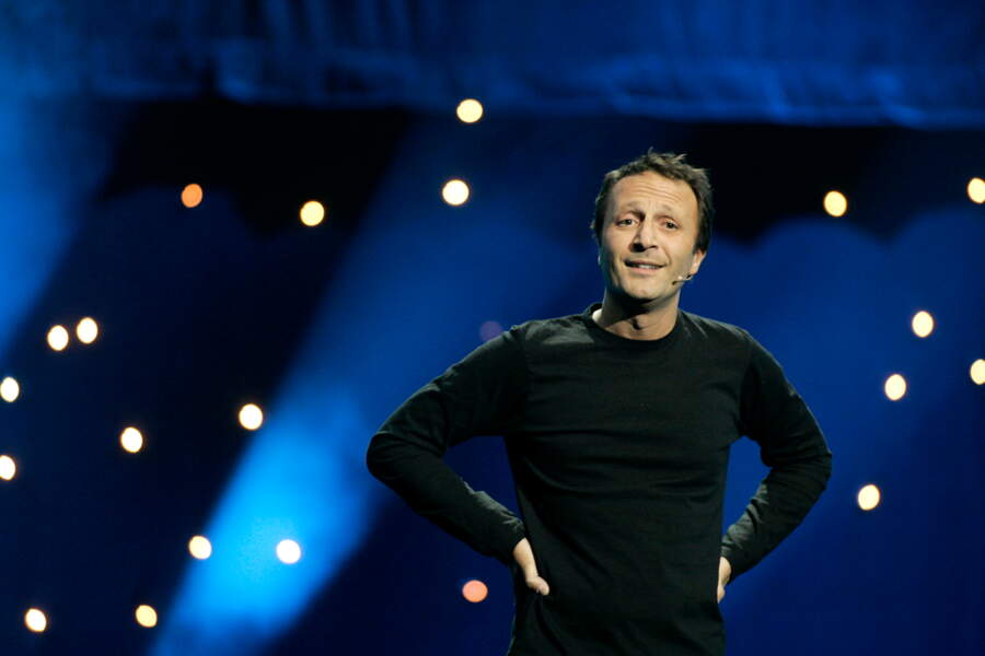 VOICI Arthur : son évolution physique depuis ses débuts à la radio et ...