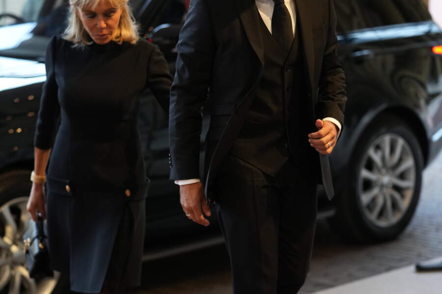 Emmanuel et Brigitte Macron : leur tenue a fait scandale en Grande ...