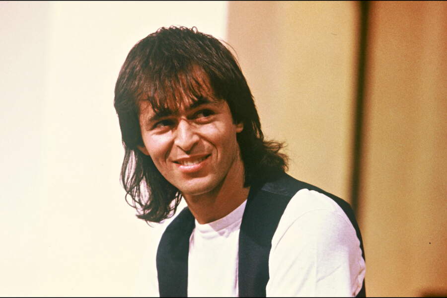 Découvrez en images l'évolution physique de Jean-Jacques Goldman - Voici