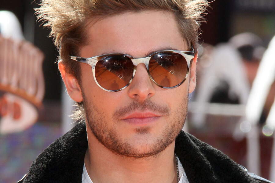 Zac Efron : découvrez son évolution physique en images - Voici