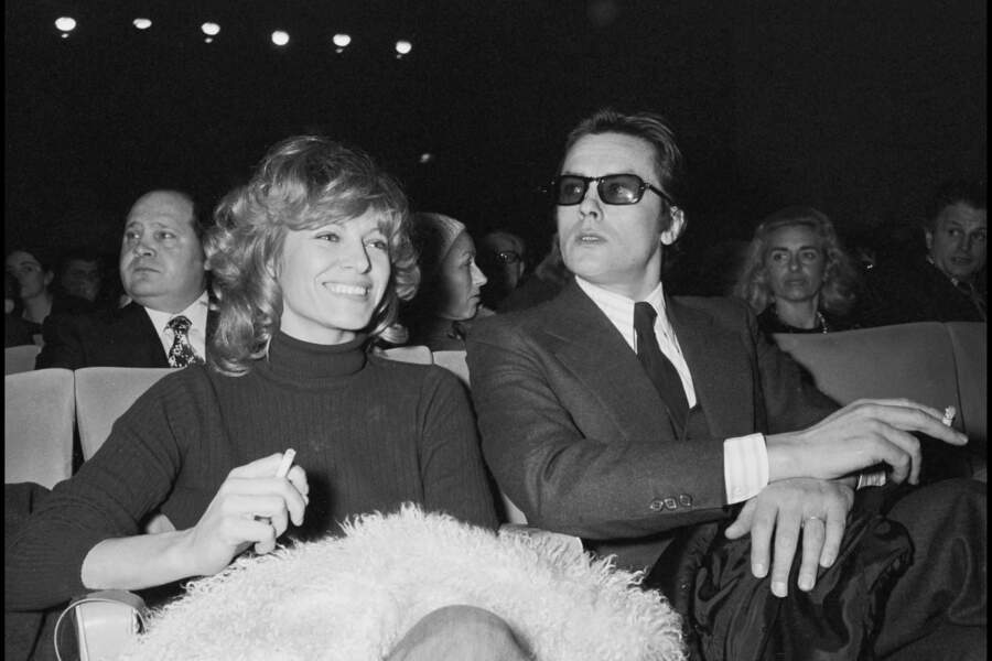 Alain Delon : découvrez qui sont les femmes de sa vie - Voici