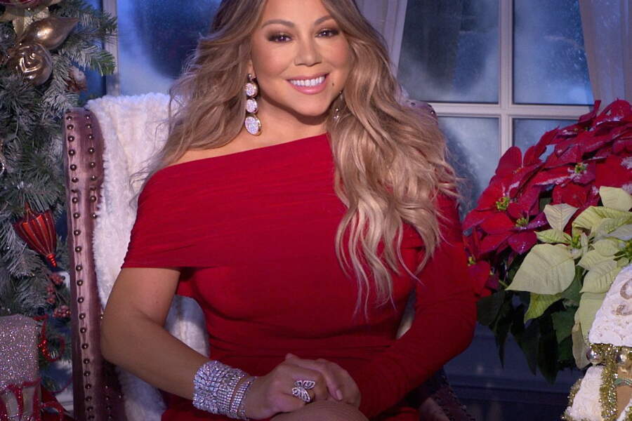 Mariah Carey : ses plus beaux looks de Noël - Voici