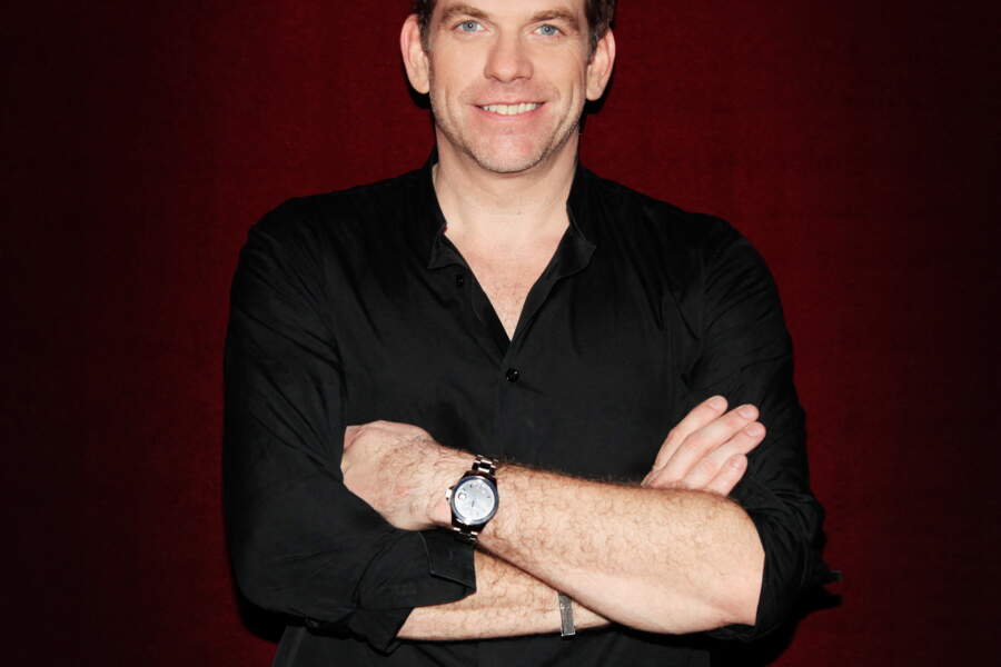 L'évolution physique de Garou au fil de sa carrière - Voici