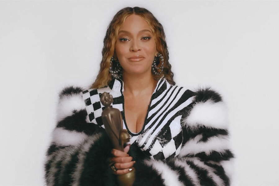 BRIT Awards 2023 : Harry Styles multi-récompensé, la surprenante ...