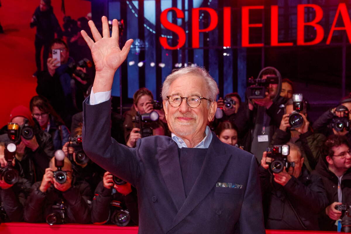 Steven Spielberg reçoit un Ours d'or d'honneur à la Berlinale 2023 - Voici