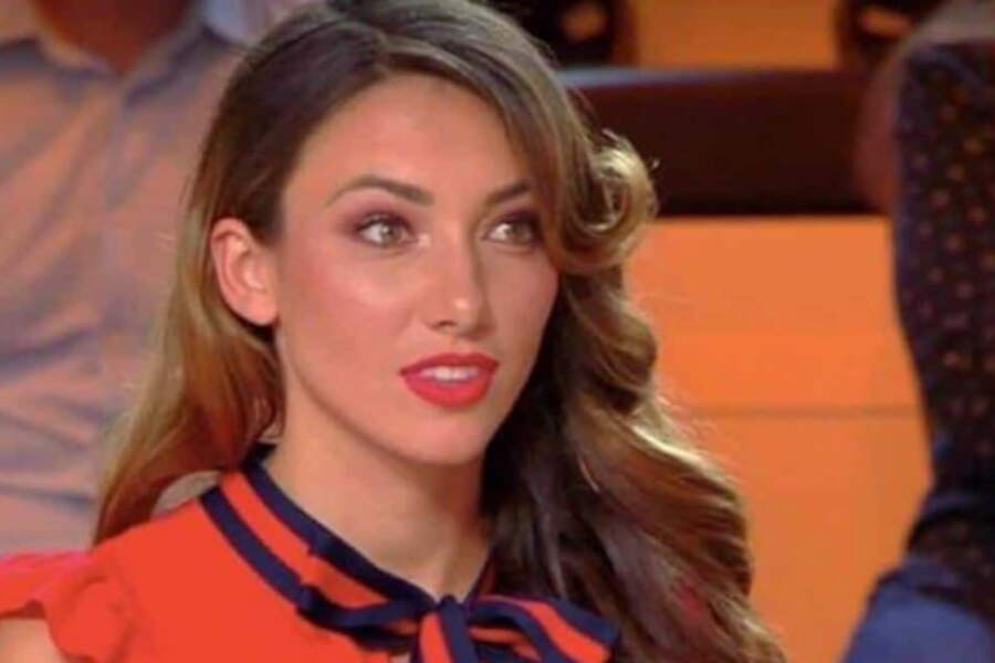 Découvrez en images l'évolution physique de Delphine Wespiser - Voici