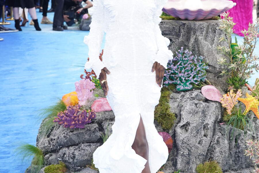 Halle Bailey, Simone Ashley, Guy Ritchie... Les stars à l'avant ...