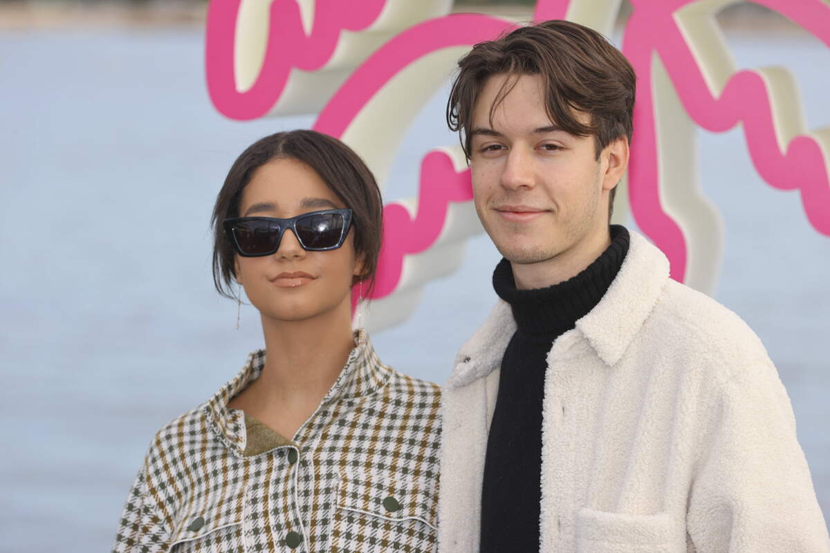 Léna Situations, McFly, Carlito, EnjoyPhoenix... Avec qui les youtubeurs sont-ils en couple ...