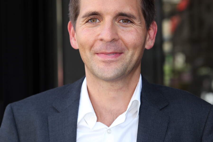 La carrière en images de Thomas Sotto - Voici