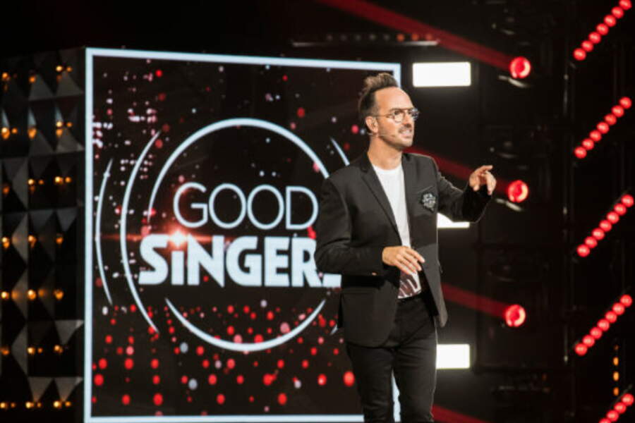 Découvrez la carrière en images de Jarry - Voici