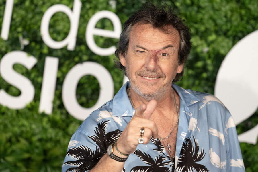 Cauet, Arthur, Ingrid Chauvin... Ces stars qui ont frôlé la mort - Voici