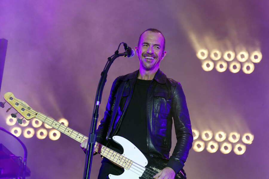 La carrière en images de Calogero - Voici