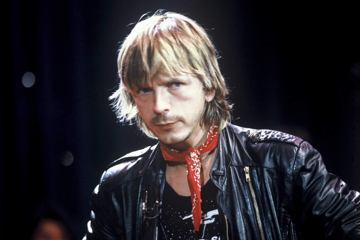 Renaud : qui sont les femmes de sa vie ? - Voici