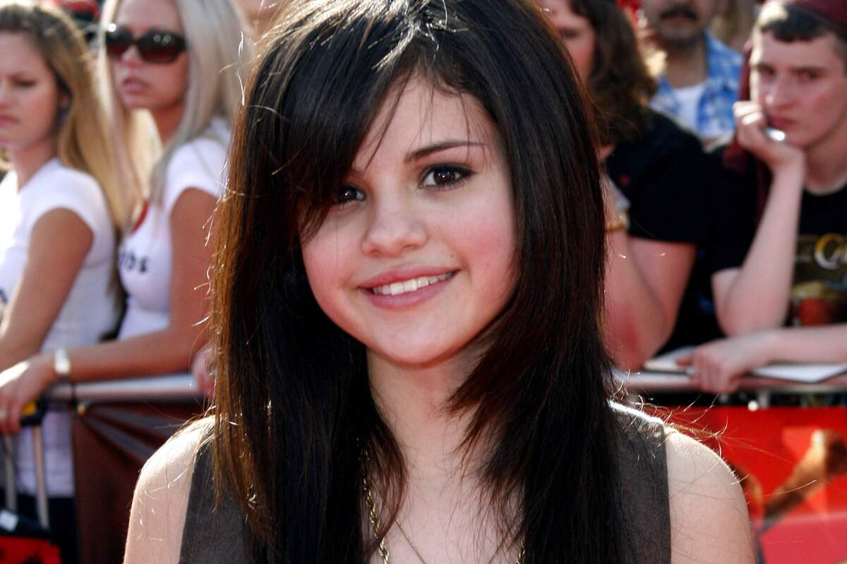 La Carrière En Images De Selena Gomez Voici