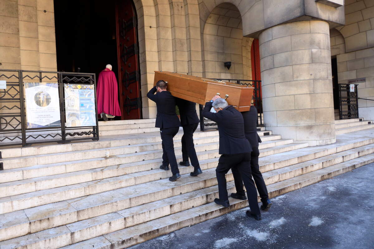 Obsèques de Laurence Badie : ses proches lui rendent un dernier hommage ...