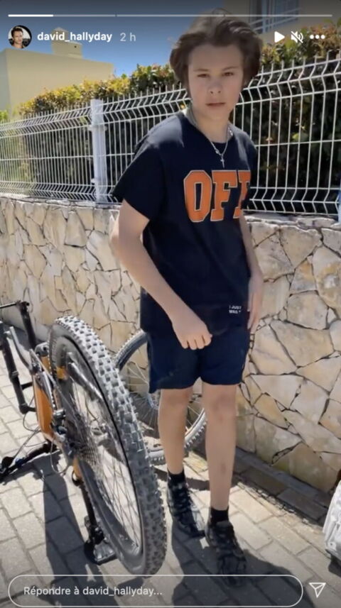 PHOTO David Hallyday victime d'une mésaventure avec son fils Cameron ...