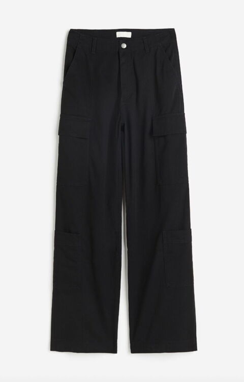 Ce pantalon cargo allonge la silhouette avec sa coupe parfaite et ...